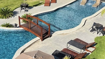 3 piscinas externas