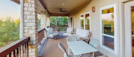 Casa, várias camas (Getaway to Horseshoe Bay) | Opções para refeição ao ar livre