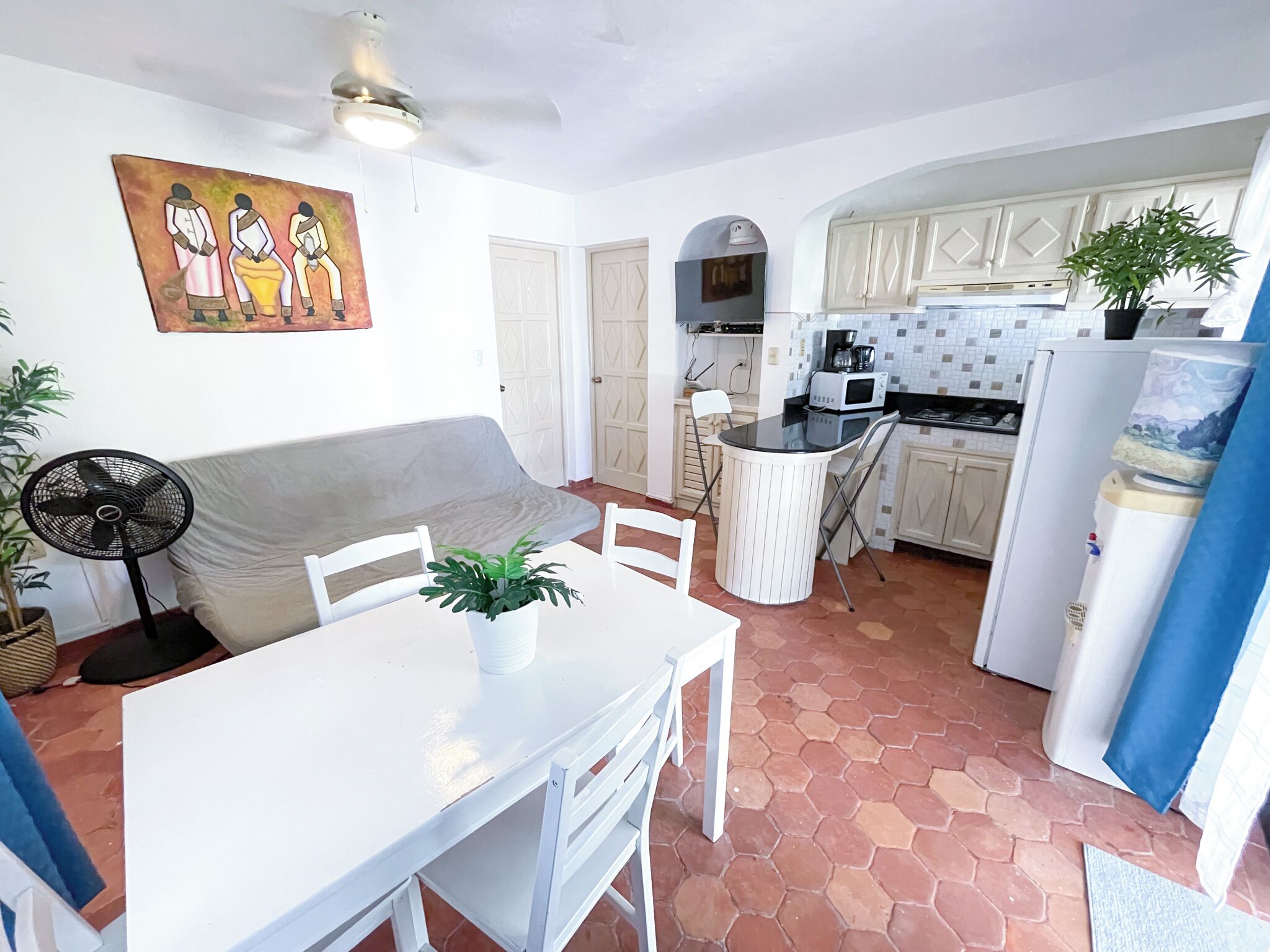 Villa Júnior, vista para o jardim | Sala de estar | Televisor LCD 