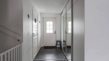 Casa, 4 quartos, varanda | Interior