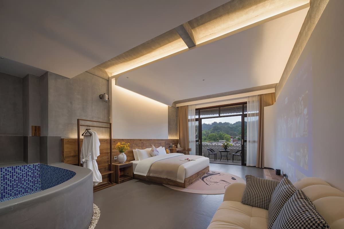 Suite Comfort, varanda, vista para a colina | Vista do quarto
