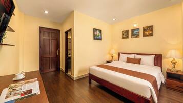 Quarto casal luxo | Escrivaninha, Wi-Fi de cortesia