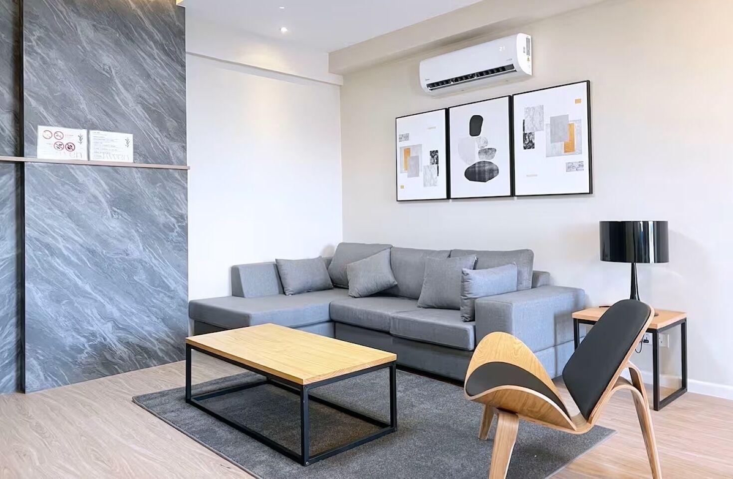 Apartamento, 3 quartos | Sala de estar