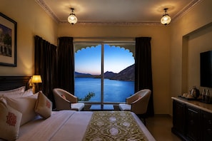 Jaisamand Lake View Family Suite