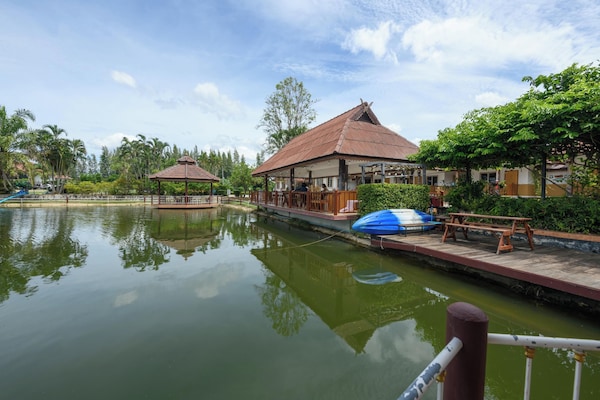 Reaunnapa Resort - Suan Phueng District