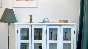 Quarto Duplo, vista para o pátio | Interior