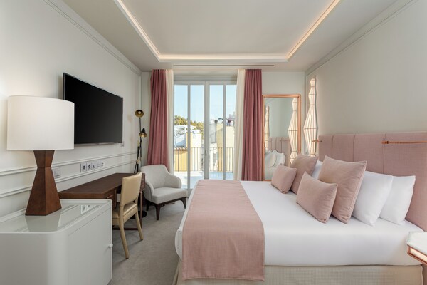 Room Mate Gran Filippo Ii, Roma – Fontana Di Trevi - Rome