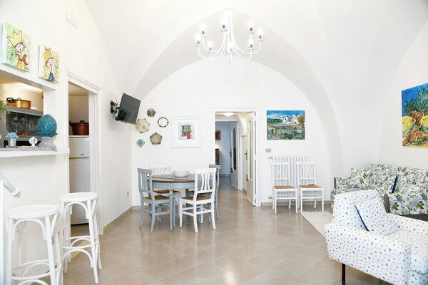 Agata's House Nel Fascino Del Borgo - Cisternino