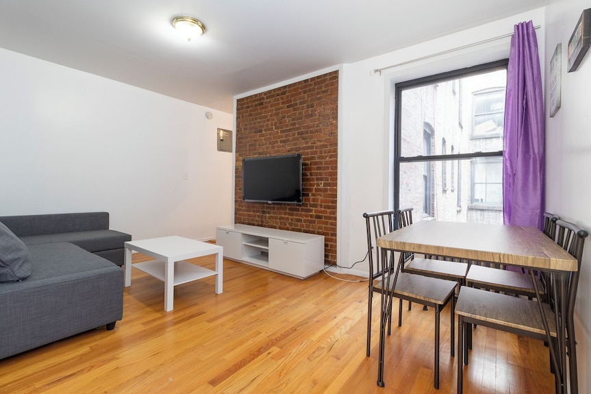 Lovely Delightful 2-bedroom In The Upper East Side - New York City