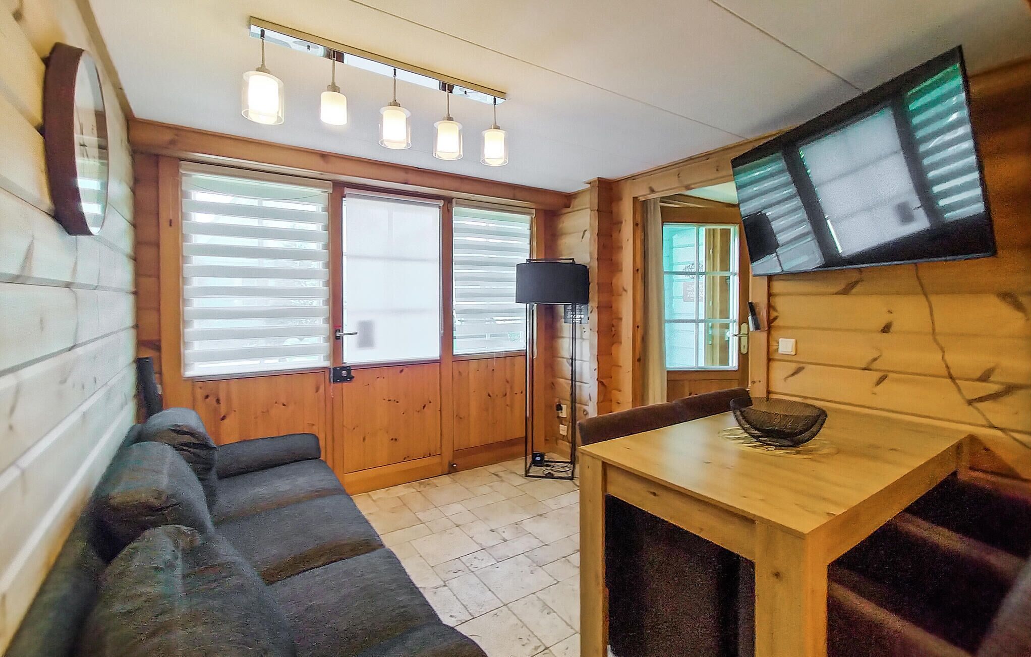 5 Bedroom Cozy Home In Kropswolde - Groningen