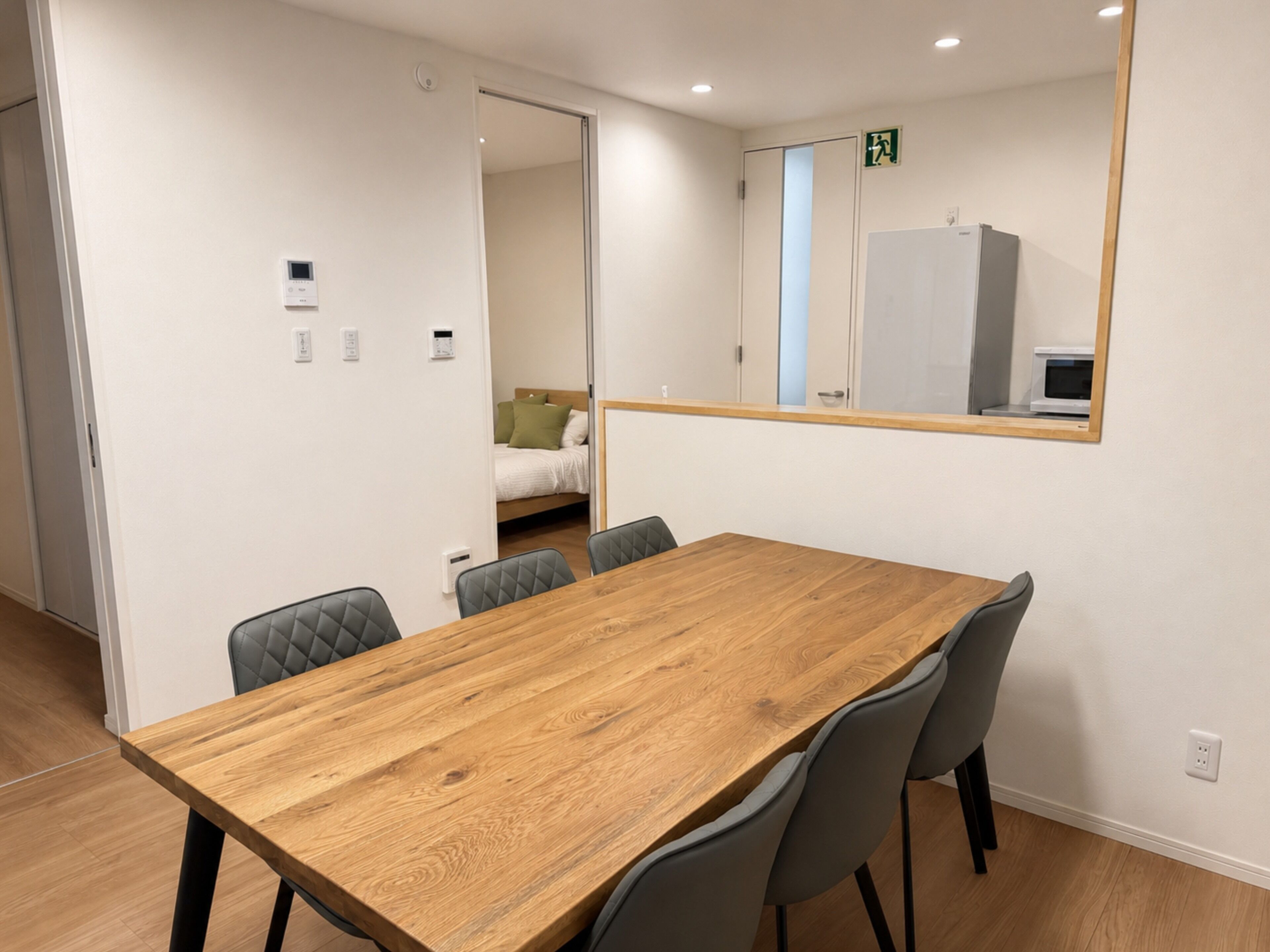 Vila, 3 quartos, cozinha, vista para o jardim | Opções para refeição no quarto