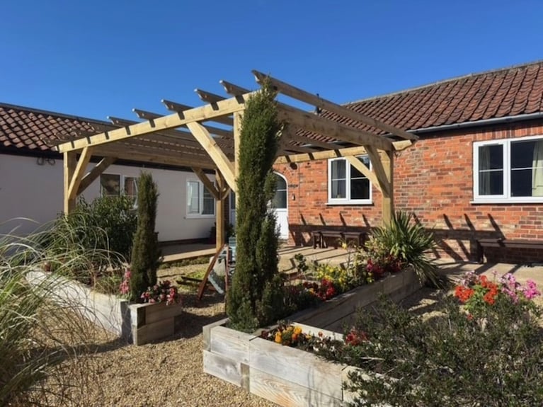 Old Stable - A Cottage That Sleeps 4 Guests In 2 Bedrooms - Flamborough