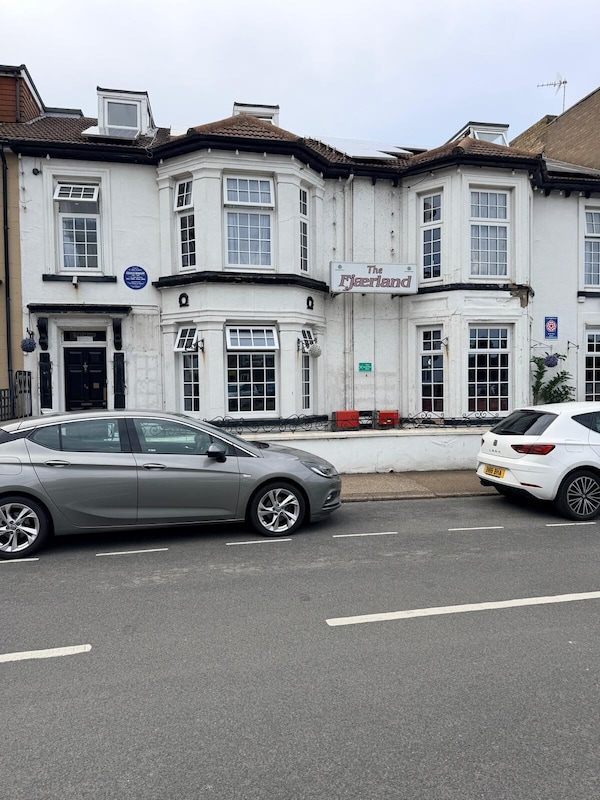 Fjaerland Hotel - Great Yarmouth
