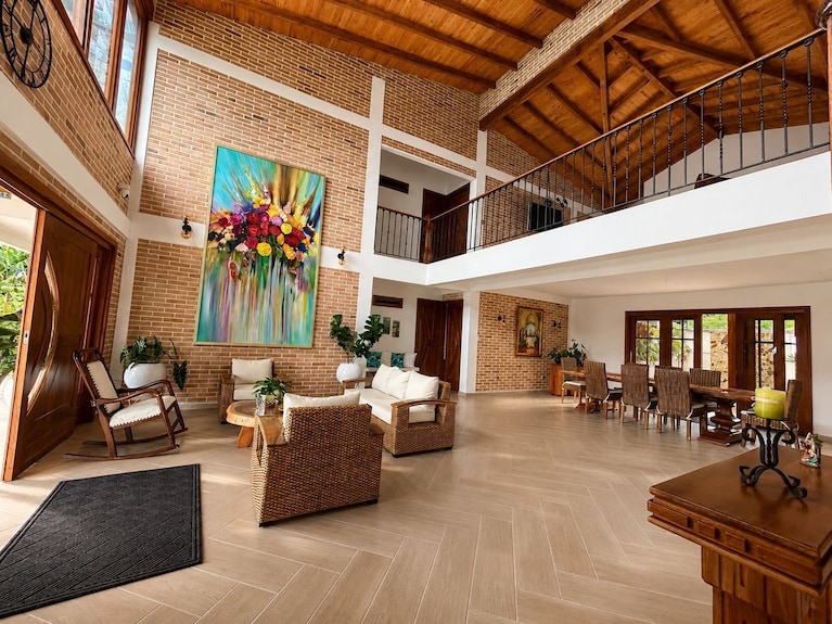 Villa Diana Calima, Jacuzzi Climatizado, Vista Al Lago - Calima