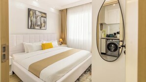 Apartamento luxo, sacada | Espaço de trabalho para notebook, Wi-Fi de cortesia