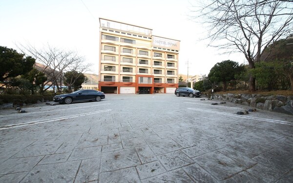 Hotel Foma - 웅동2동