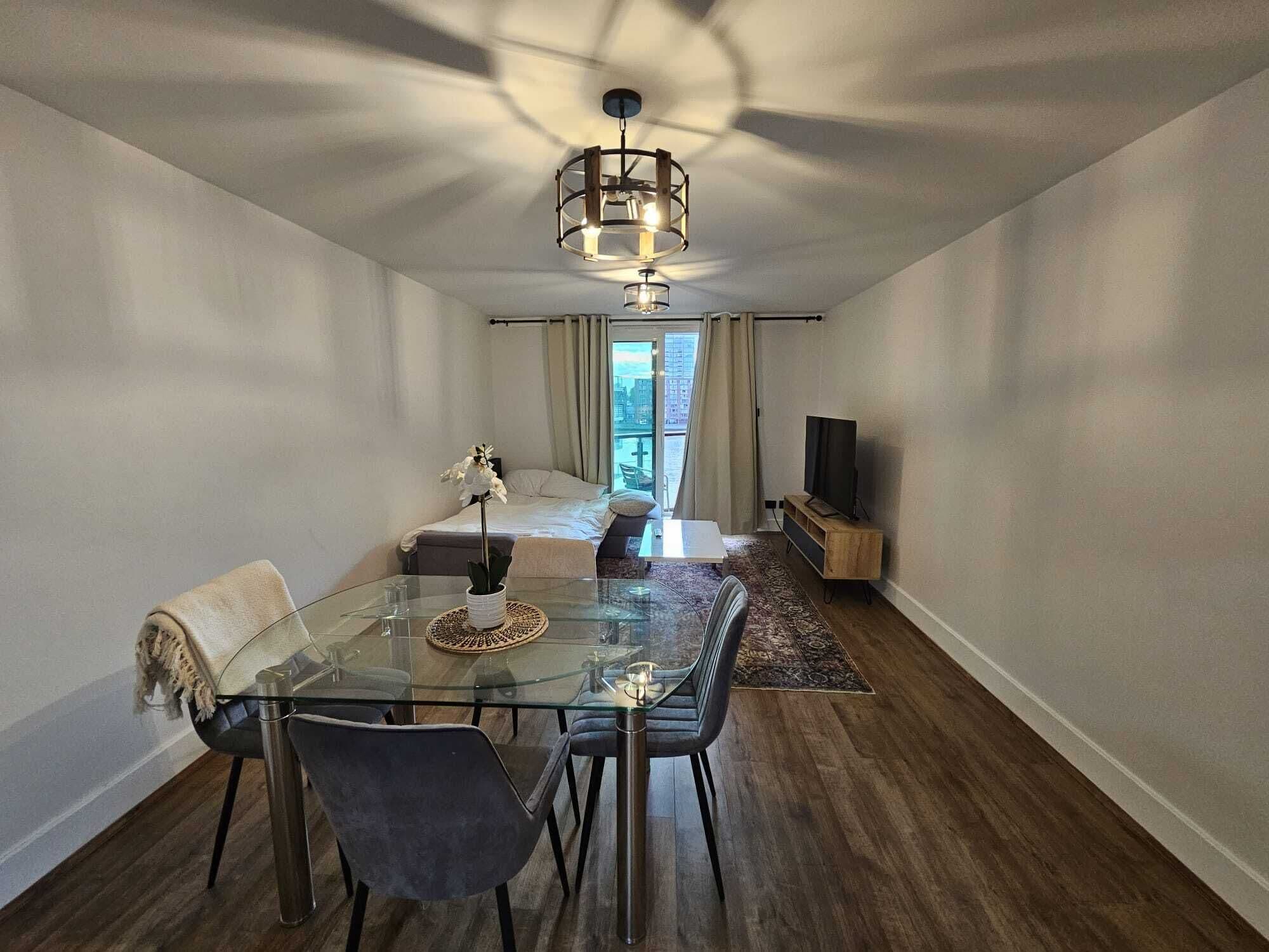 Apartamento, 2 quartos, acessível, para fumantes | Sala de jantar