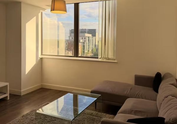 Central Broad St Apartment, Gym & Fast Wifi - West Midlands