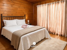 Chalé, 3 quartos, vista para a montanha | Roupa de alta qualidade, Wi-fi grátis, com decoração personalizada