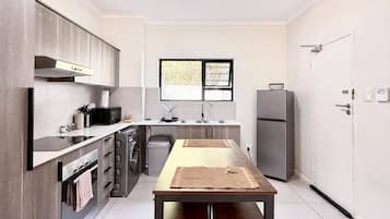 Apartamento, 2 quartos, varanda | Interior