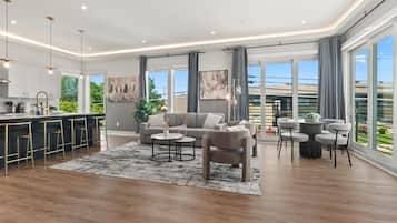 Apartamento, 3 quartos | Sala de estar