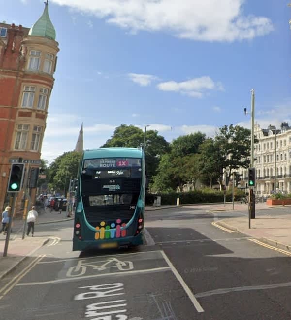 Brighton Sleeps 13 Beach Walk Hove Centre - 霍夫