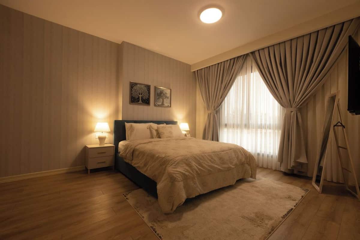 Apartamento de Luxo, 1 quarto, não fumadores, Vista para a cidade | Secretária, secretária adequada para computadores portáteis
