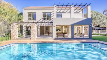 Apartamento, 1 quarto | Piscina | Piscina externa