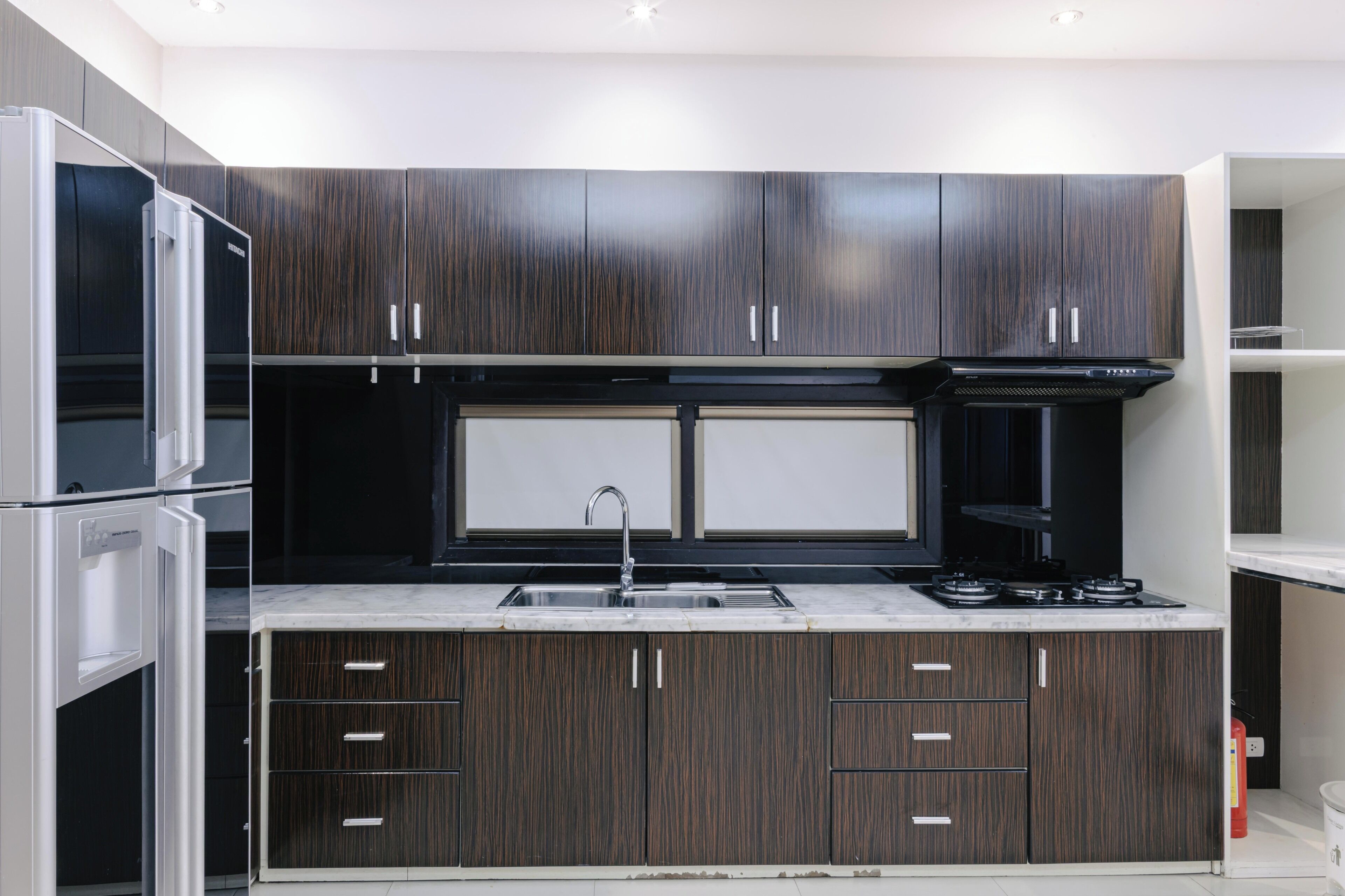 Apartamento, 2 quartos | Cozinha privada | Um frigorífico, um micro-ondas, uma placa de cozinha 