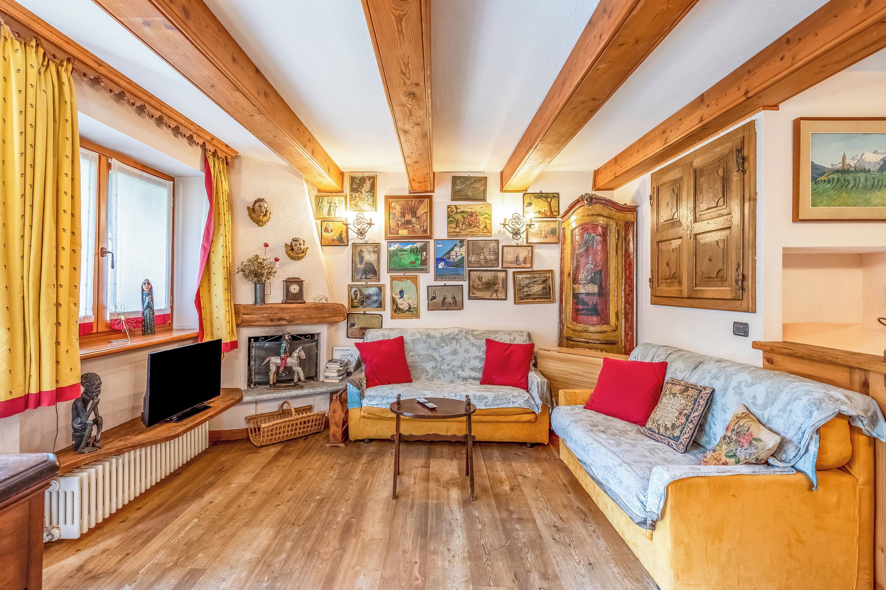 Apartamento Familiar, 3 quartos, 2 casas de banho (Courmayeur Apartment X6 Parking) | Sala de estar