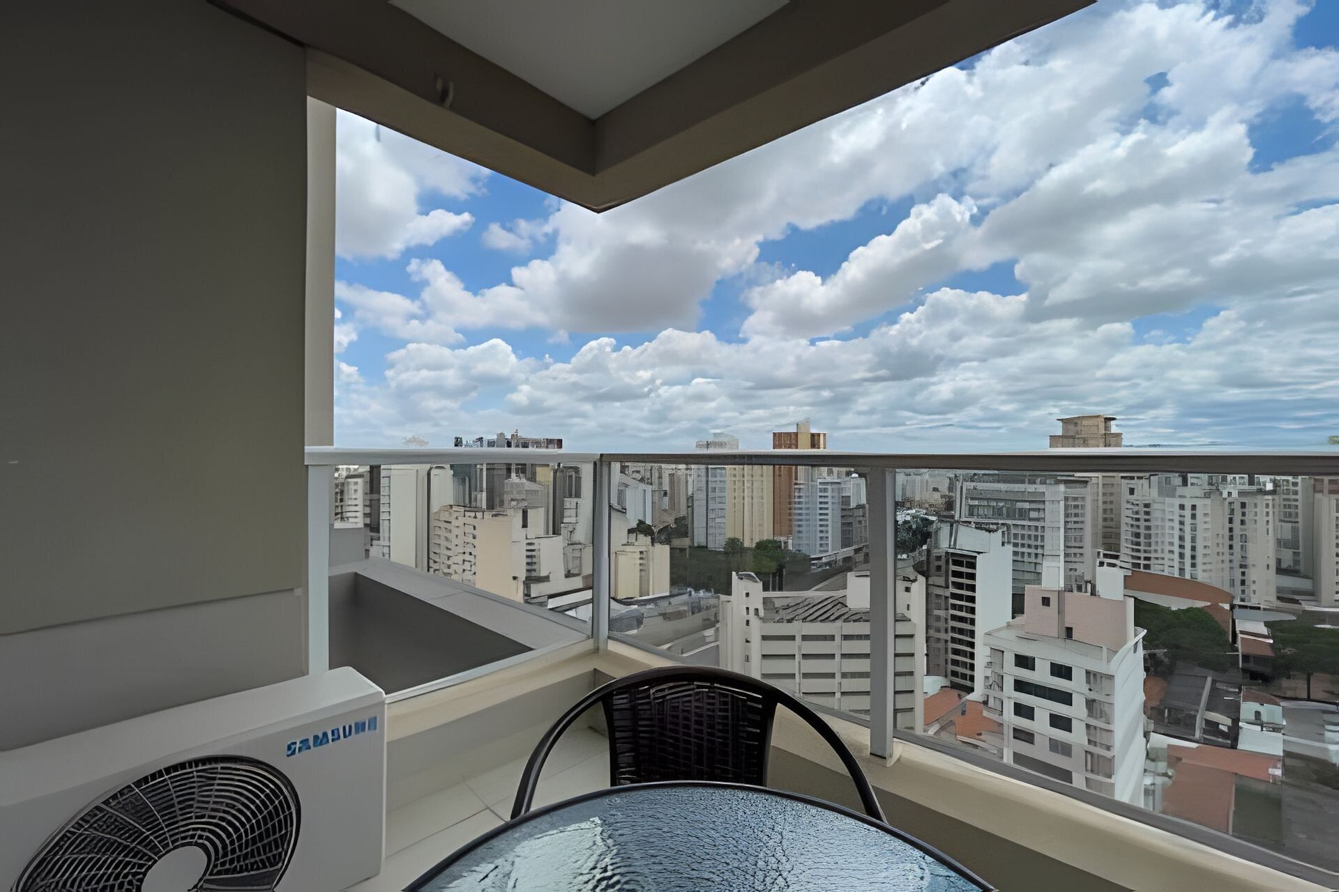 Apartamento superior | Opções para refeição ao ar livre
