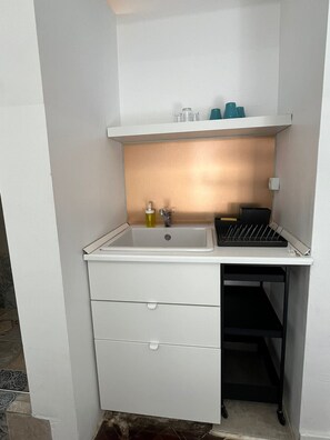 Quarto Triplo Deluxe | Cozinha privada