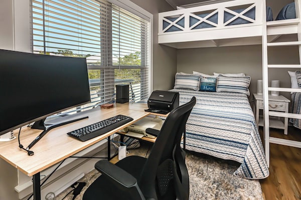 Family-friendly Beach House With Resort-style Amenities In Gulf Shores - Alabama