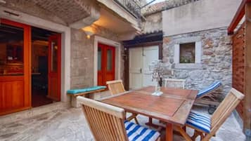 Casa (Four Bedroom House with Terrace) | Exterior
