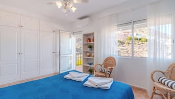 Apartamento, 2 quartos, varanda, vista para o jardim | 2 quartos