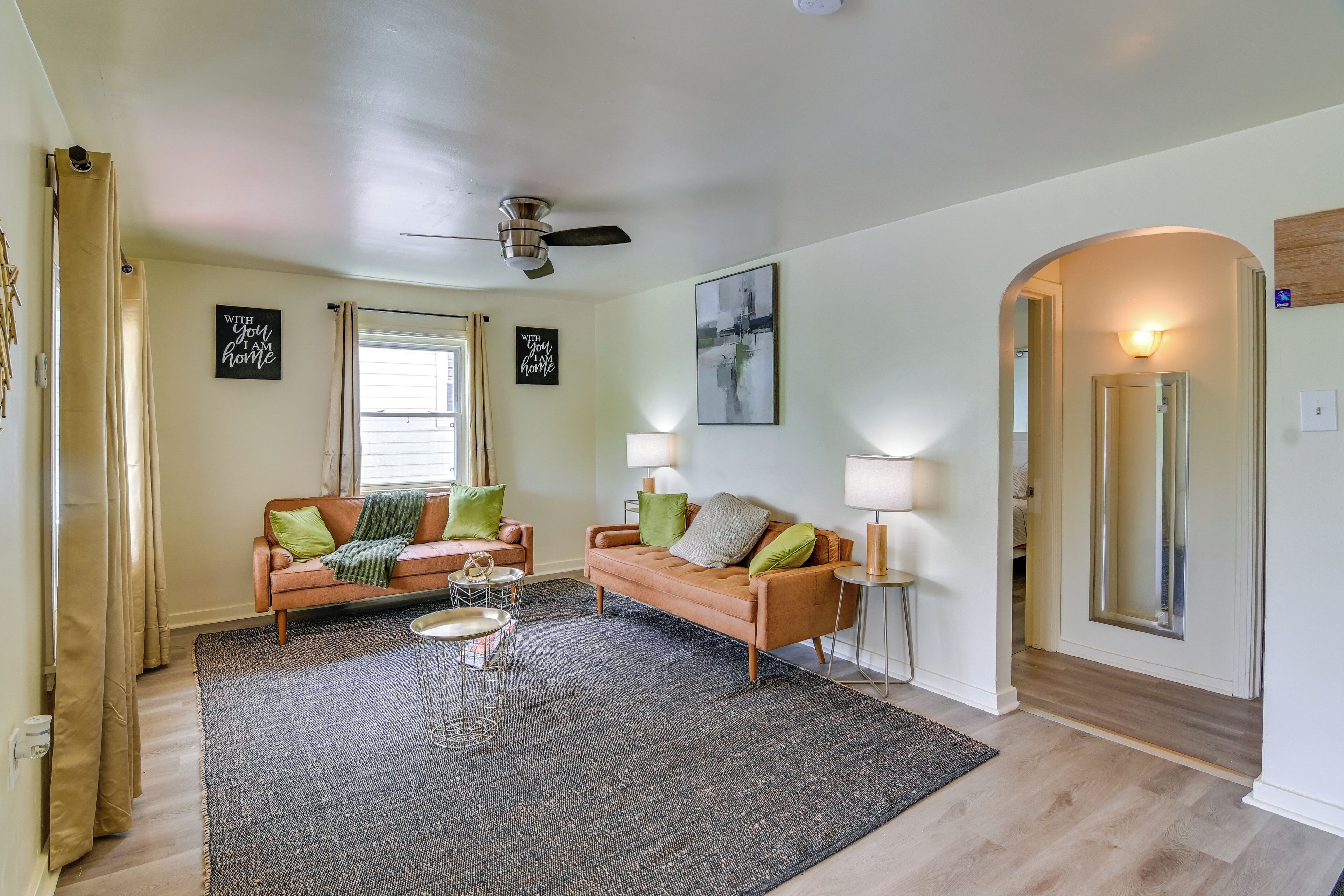 14 Mi To Pittsburgh: Clairton Trailside Retreat - Monroeville, PA