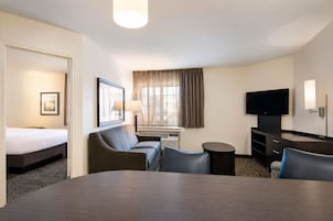 Suite Deluxe, 1 cama queen-size, não fumadores, kitchenette | Comodidade do quarto