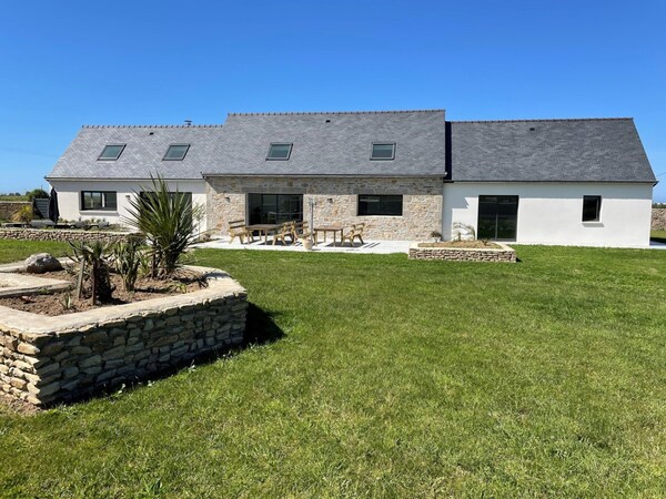Ploudalmezeau House With Heated Pool - Ploudalmézeau