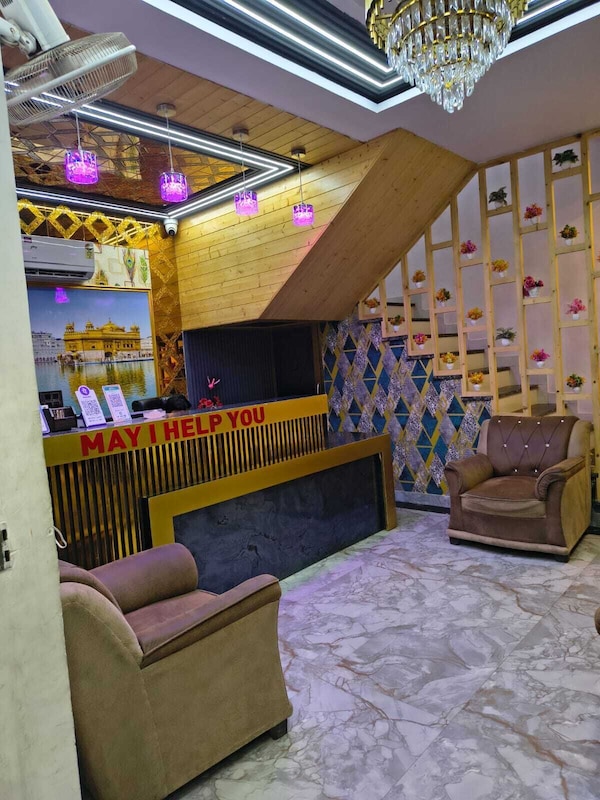 Hotel Royal Grand Inn - Chandigarh
