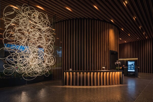 The R Line I Ut Skyline Studio I Pool - 