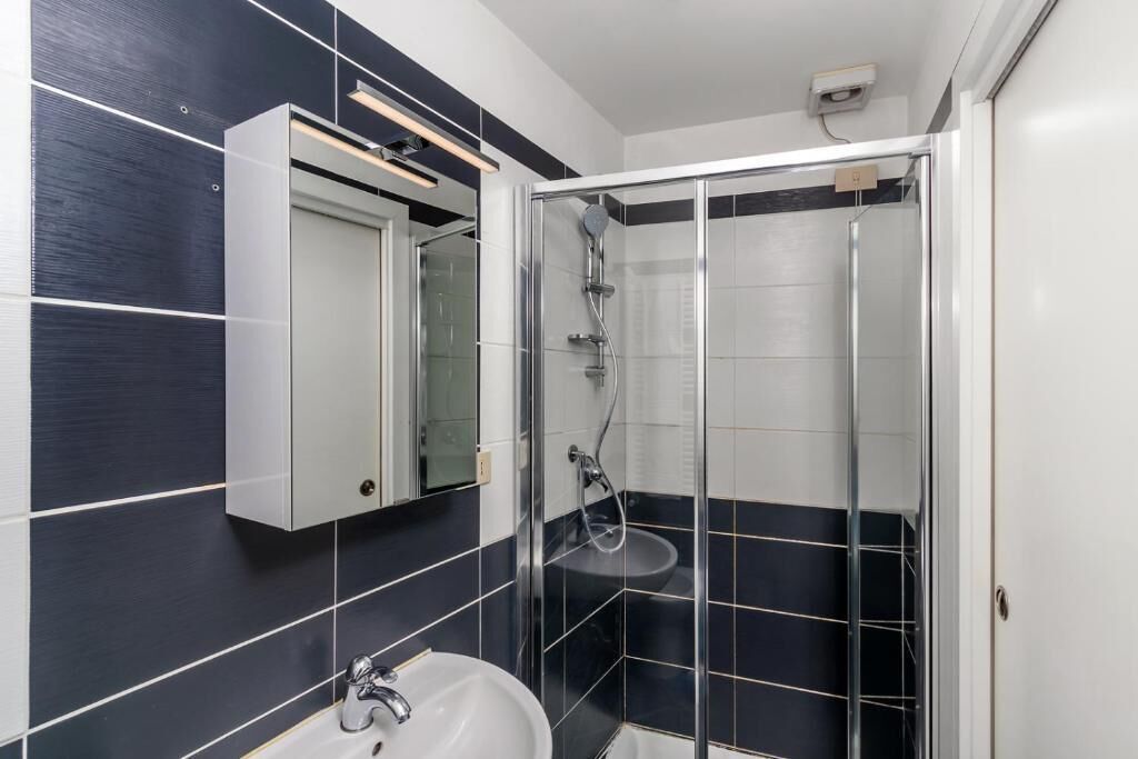 Quarto Triplo Clássico, Vista para a cidade | Casa de banho