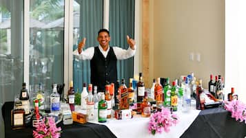 Alimentação e bebidas