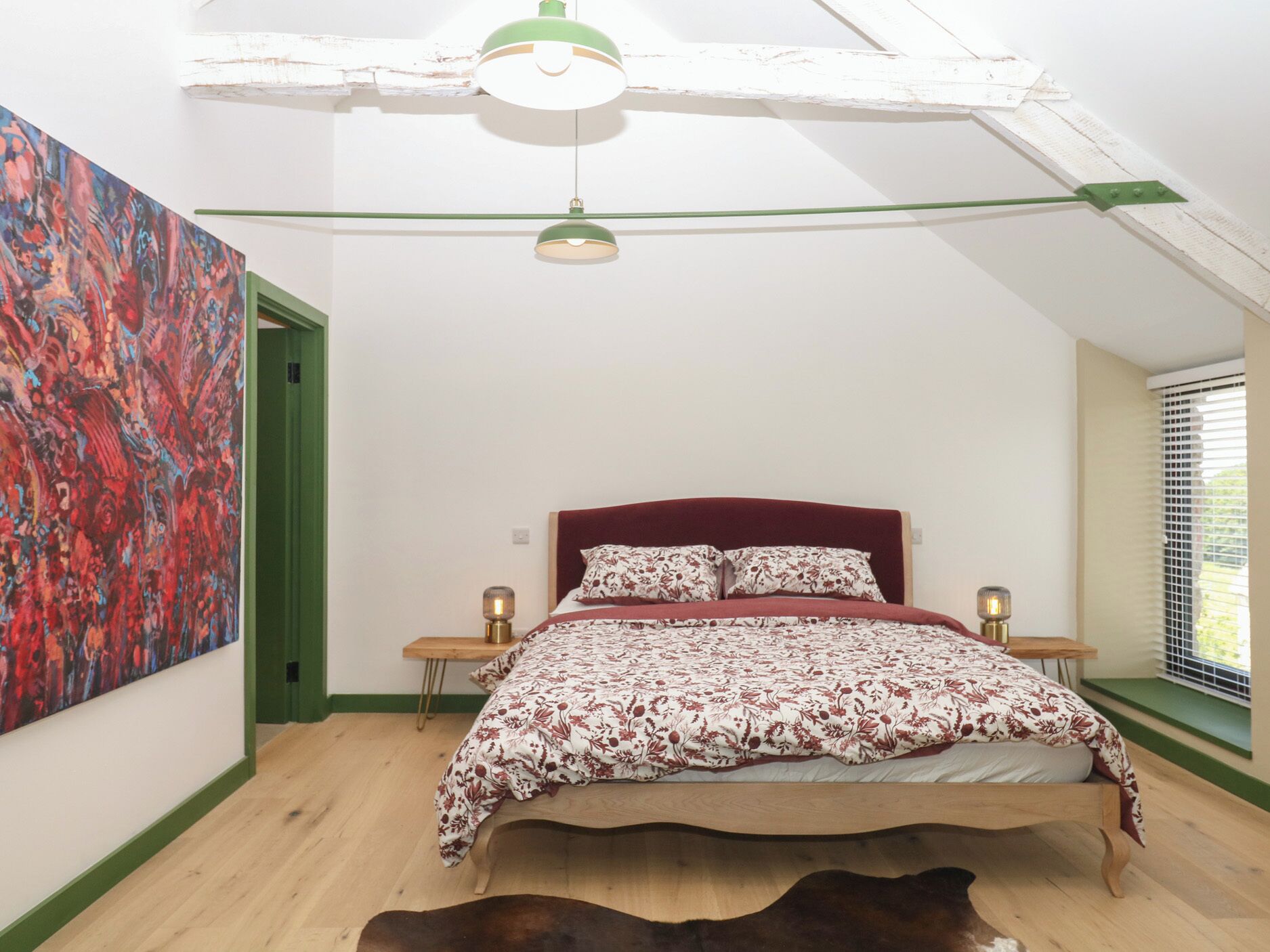 4 quartos, Wi-fi grátis, com decoração personalizada 