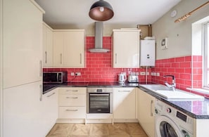 Apartamento, 3 quartos, fumadores, lareira | Interior