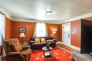 Walk to New Mexico Military Institute! Cozy Escape Reviews, Deals ...