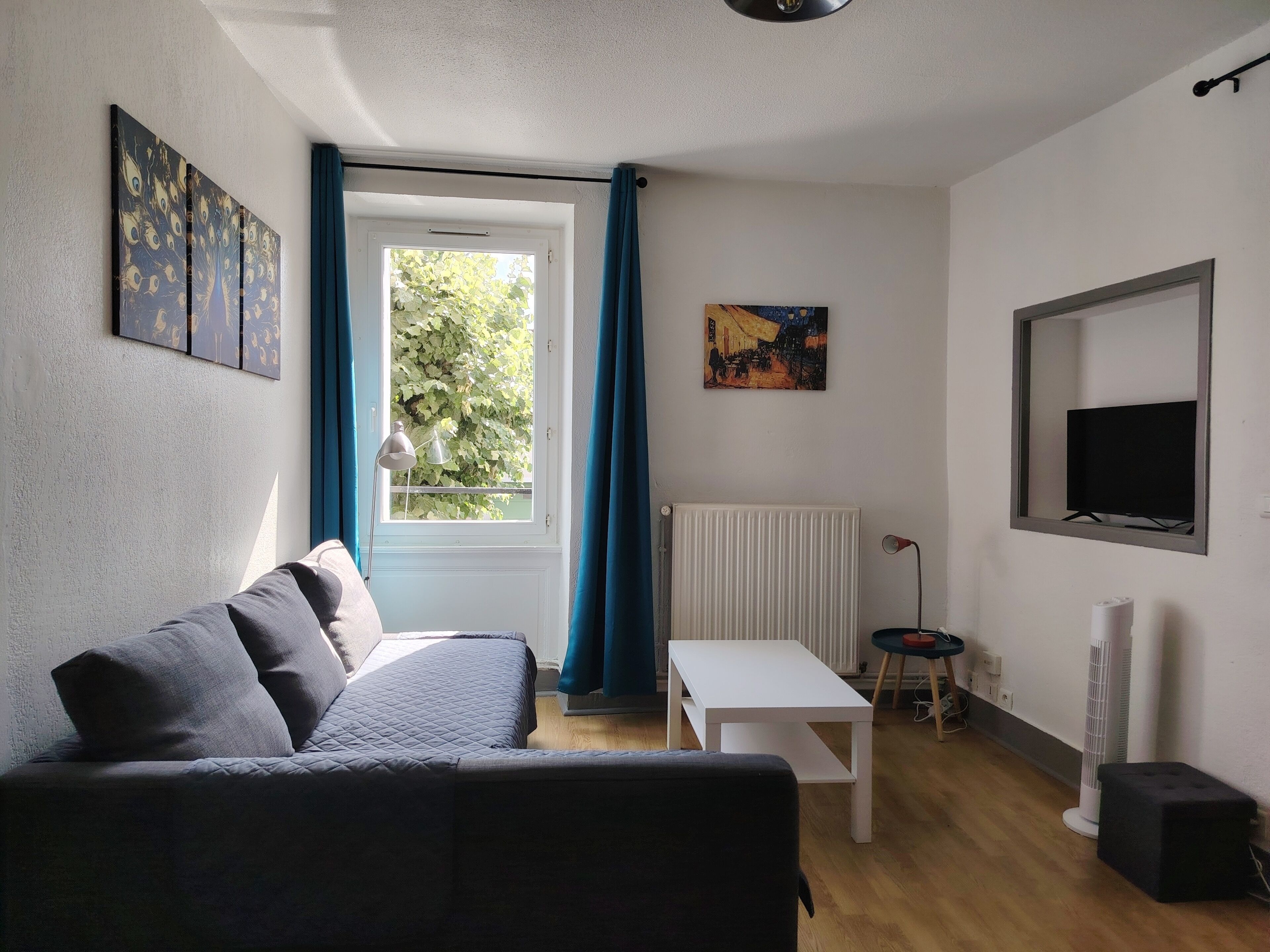 Le Triozon  Cozy Two-bedroom Apartment  Sleeps 2 To 4  2 Minutes From The Train Station - Saint-Babel