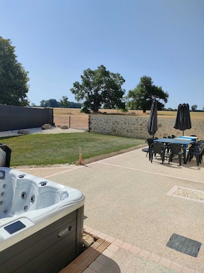 Vacation rental for 15 people (including those with limited mobility ...