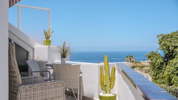 Apartamento, 1 quarto, sacada, vista para o jardim | Sacada