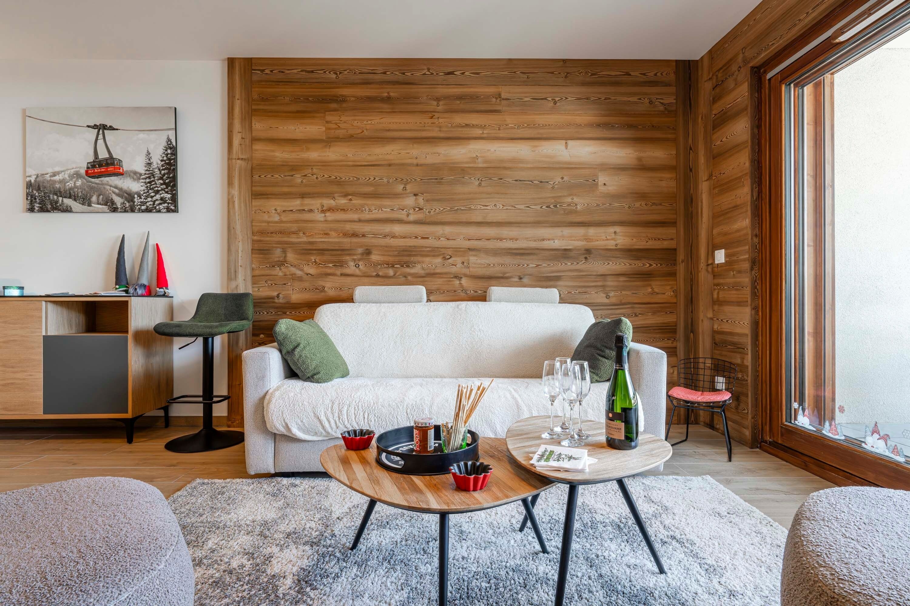 Le Baan Mélèze - Two Bedroom Apartment, Sleeps 5 - Briançon