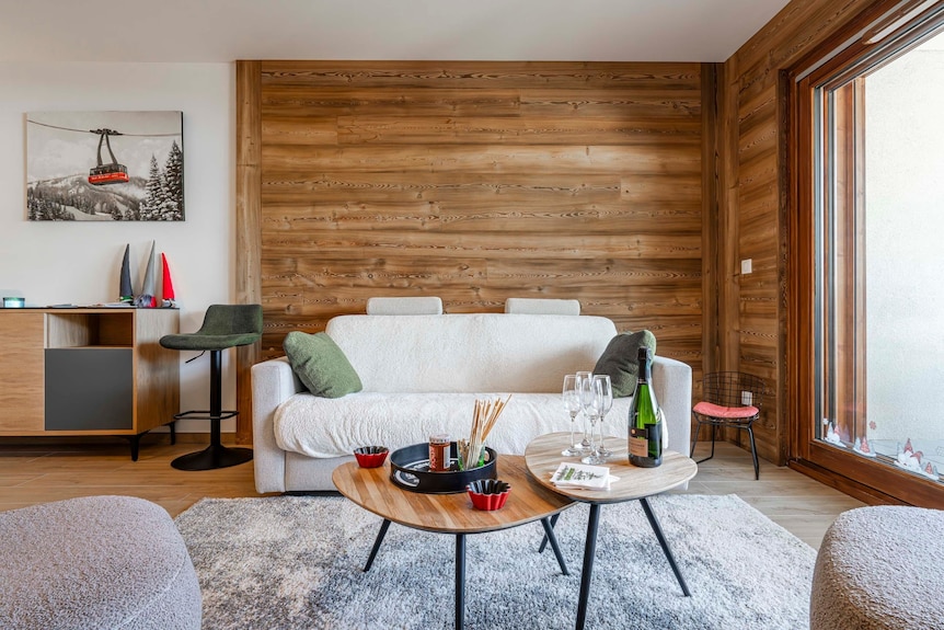 Le Baan Mélèze - Two Bedroom Apartment, Sleeps 5 - Briançon